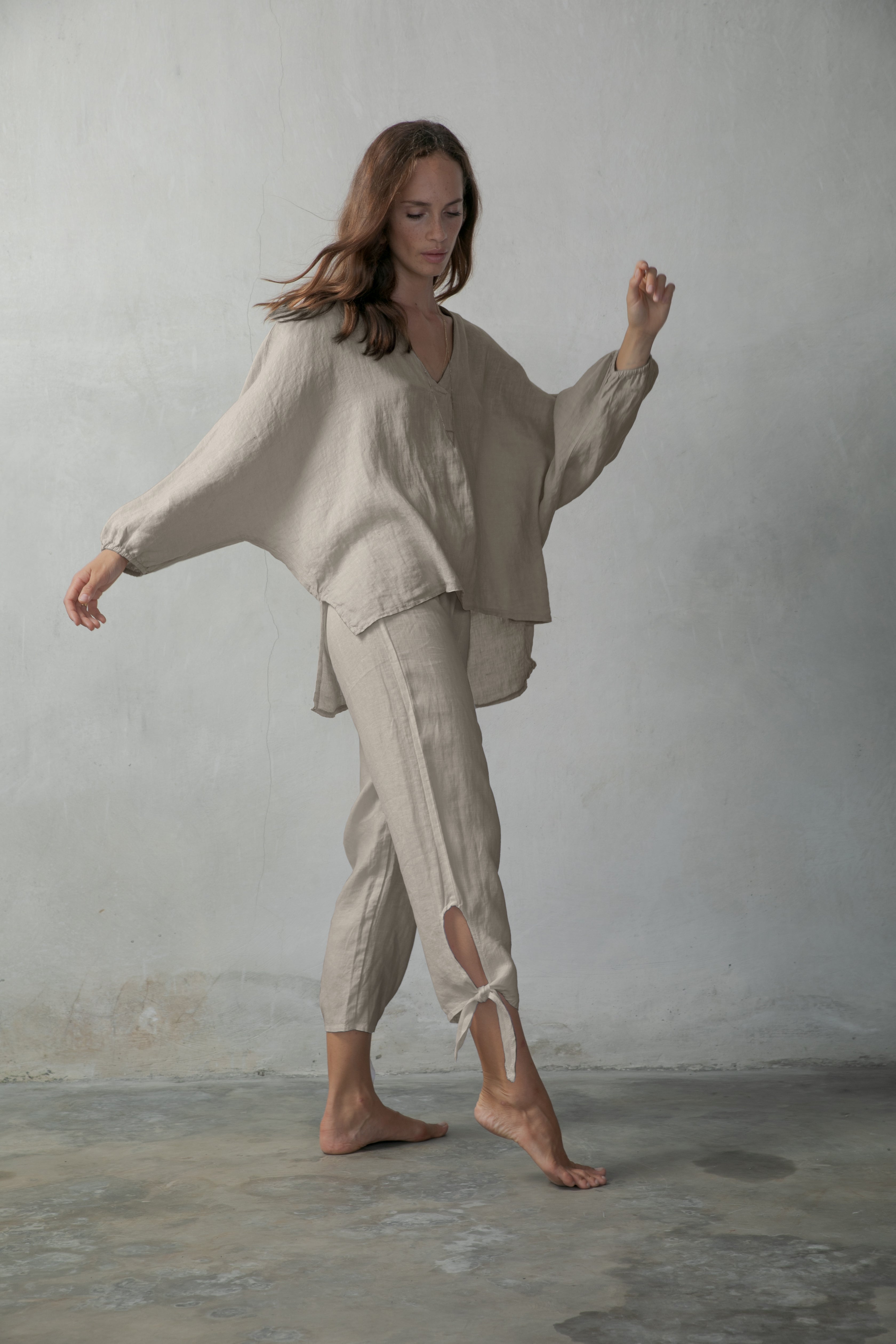 Tie Knot Linen Capri Pants Oatmeal